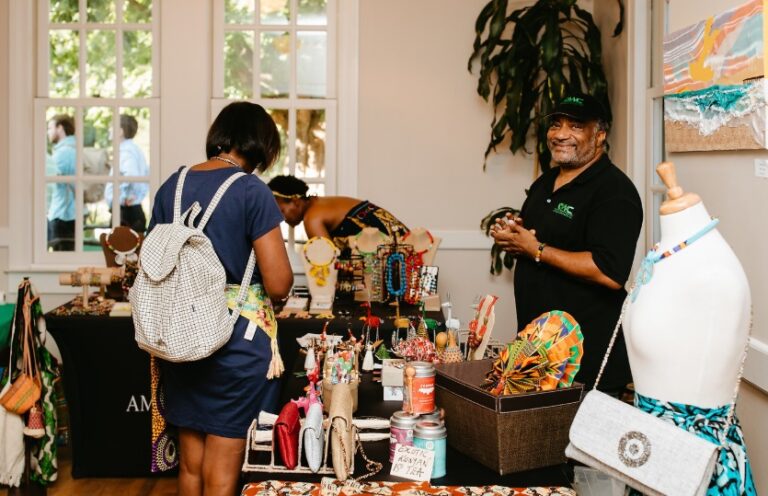 2022-ccc-holiday-craft-vendor-fair-returns-clarkston-community-center